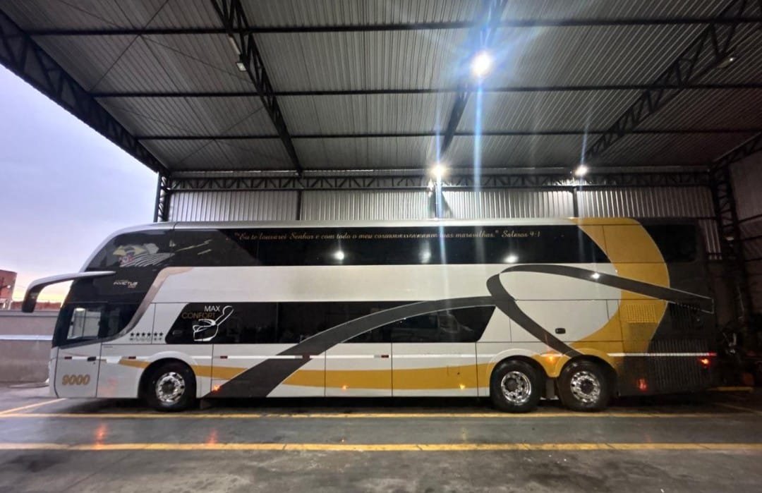Ônibus Comil Invictus DD - Facilita Bus